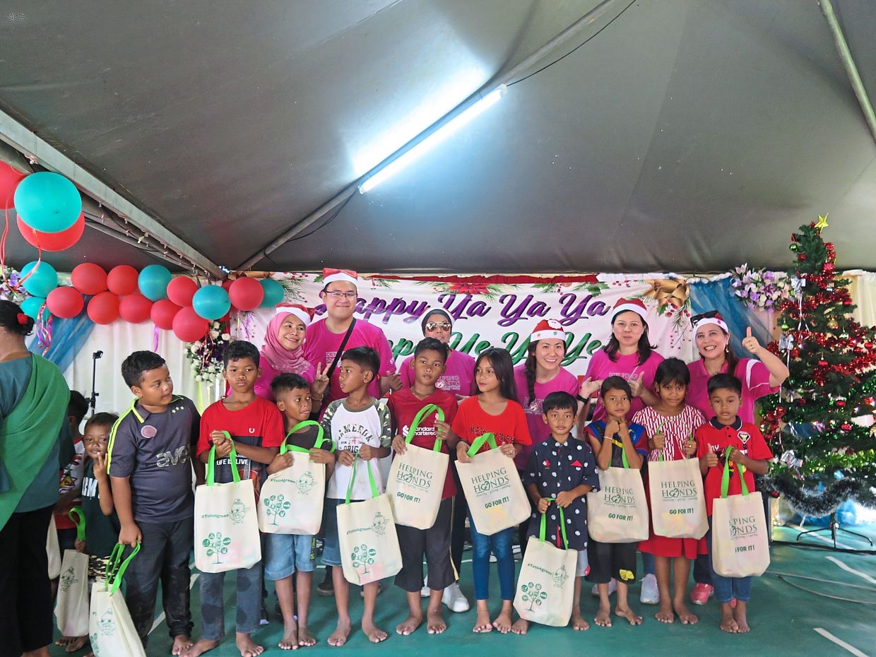 Spreading festive cheer to Orang Asli villagers in Selangor, Pahang ...