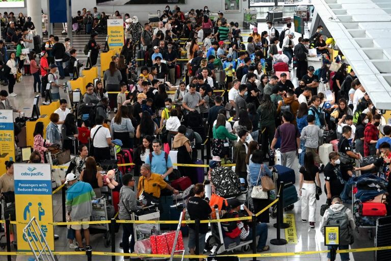 Philippines records 161,000 arrivals during Christmas weekend | The Star