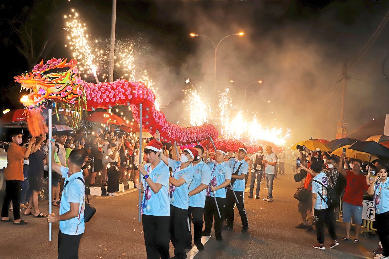 Moving to the beat of joyful procession | The Star