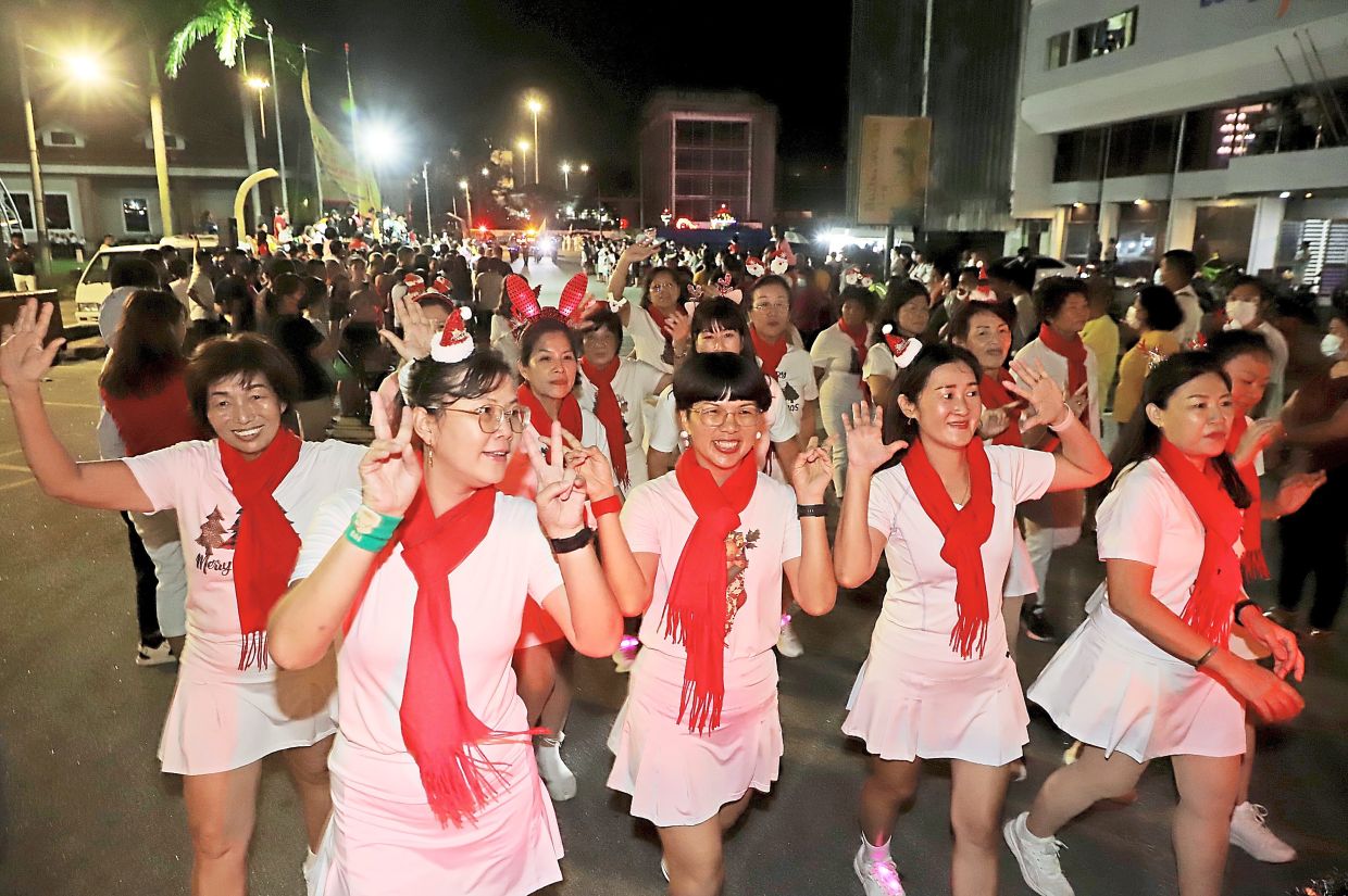 Moving to the beat of joyful procession | The Star