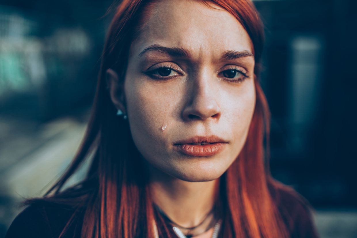 Sniffing 'emotional' tears can reduce male aggression | The Star