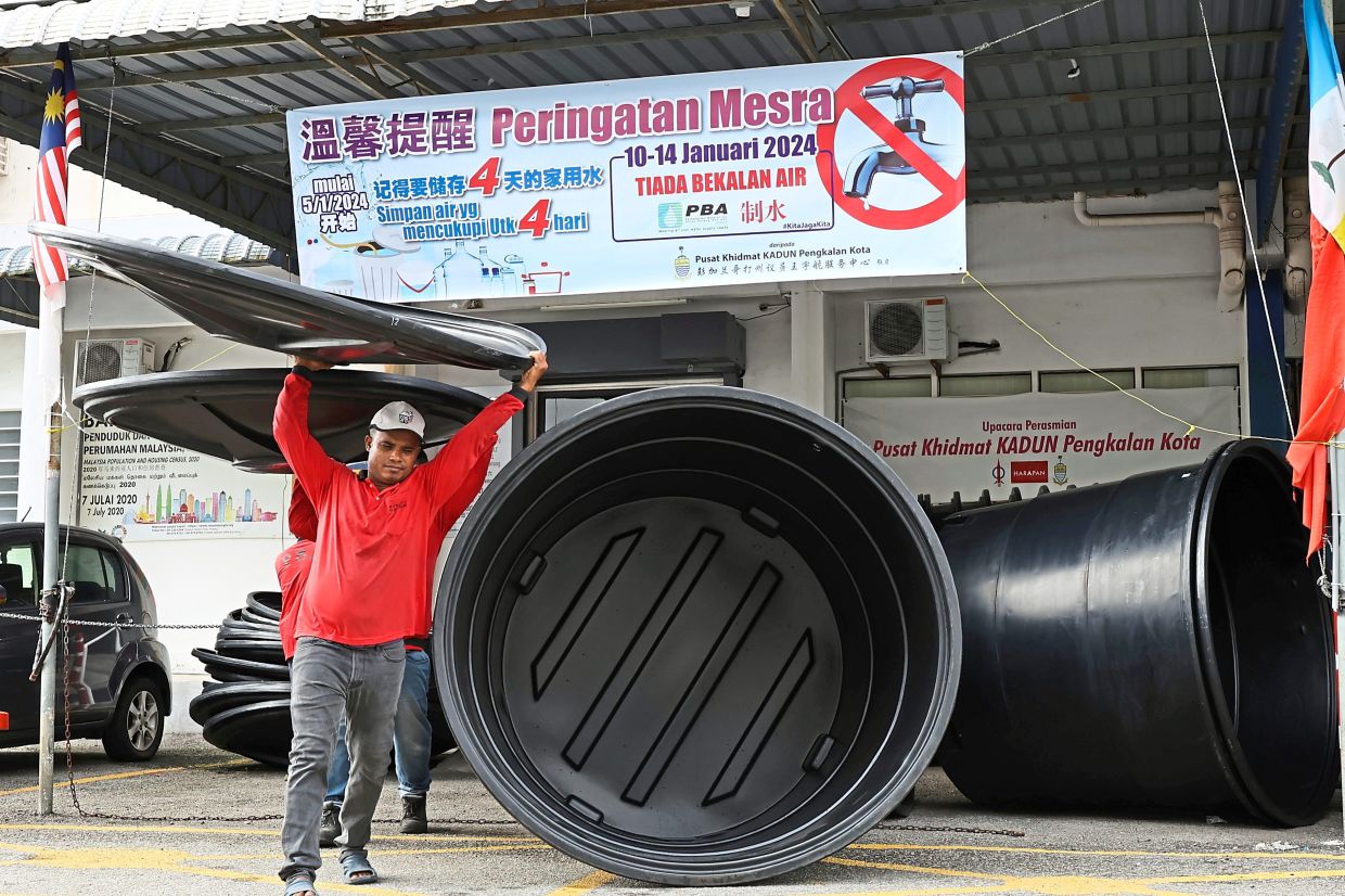 Bracing for four days without water | The Star