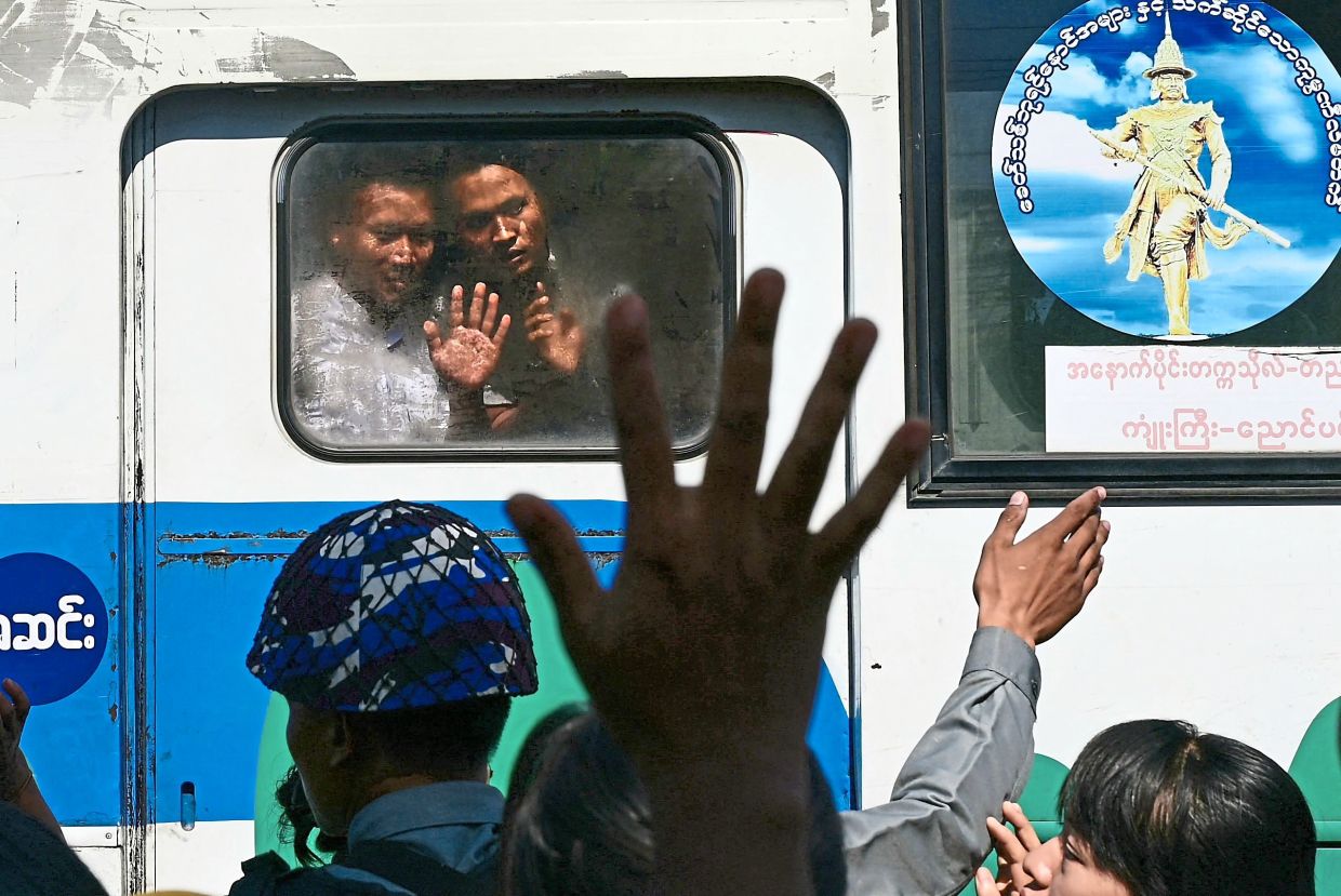 Junta pardons 10,000 prisoners to mark 76th year since British rule ...