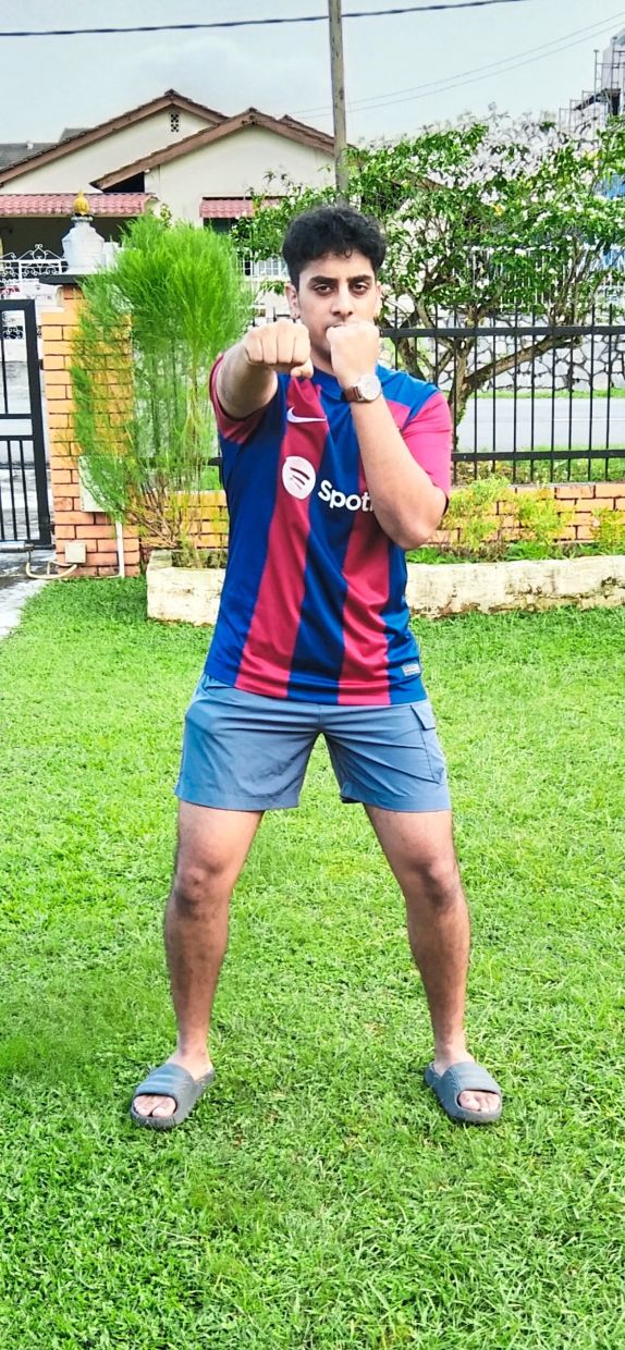 Quick one-minute exercises you can do anytime, anywhere | The Star