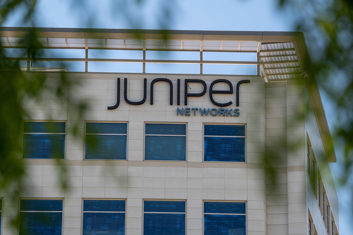 HPE to buy Juniper Networks for US$14bil | The Star