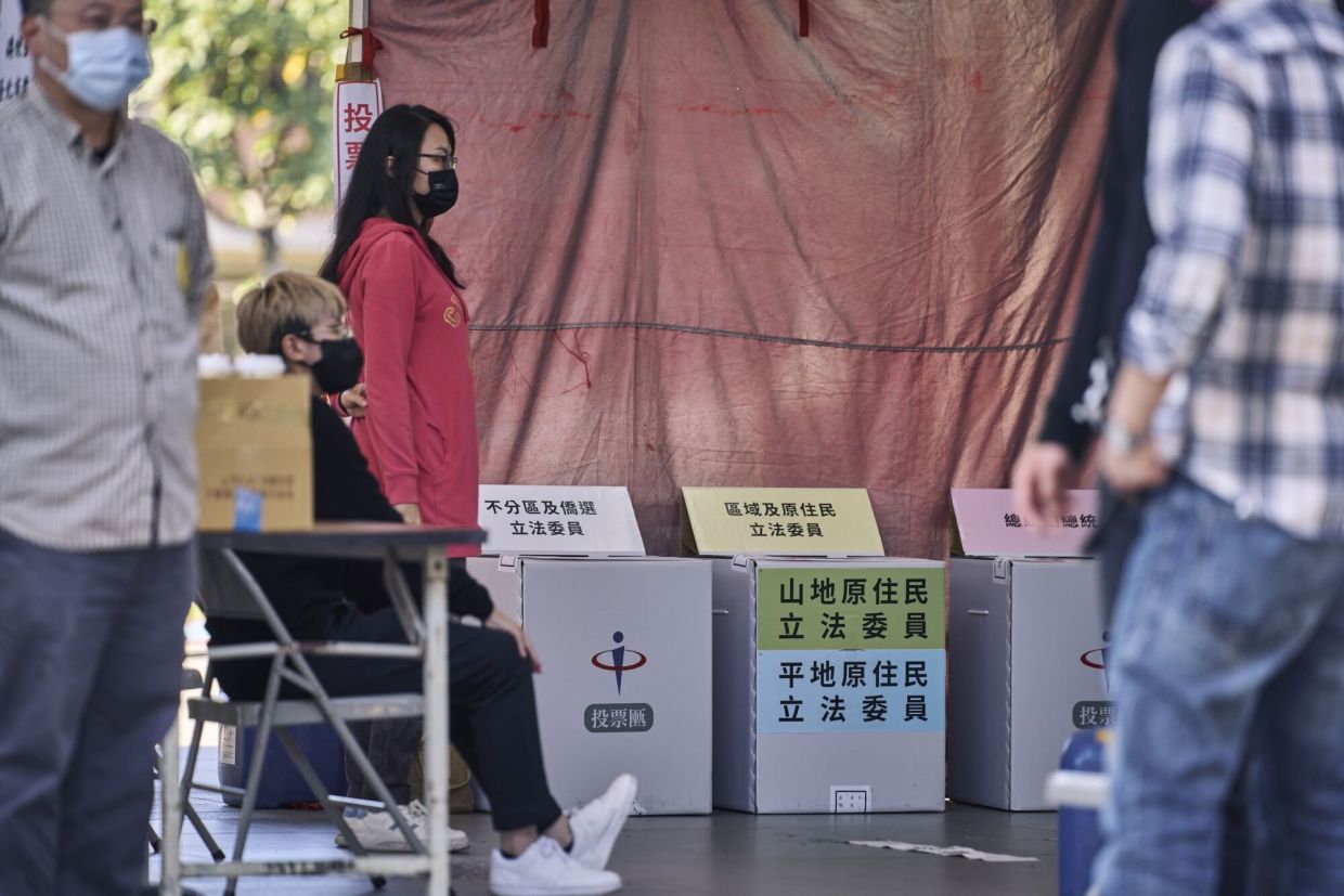 Polls close in Taiwan election under China's glare (latest) | The Star