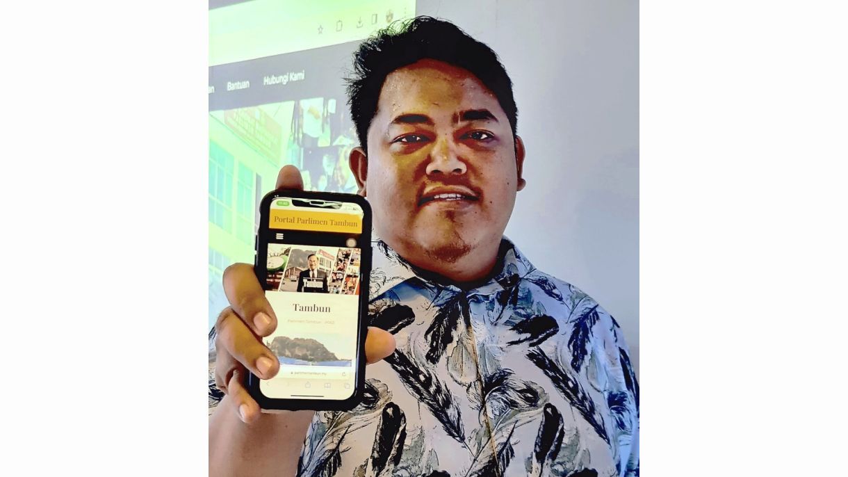 Tambun MP service centre launches digitalisation drive | The Star