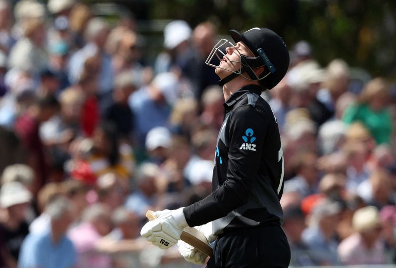 Cricket: Cricket-Allen pummels Pakistan with record hundred, NZ clinch ...