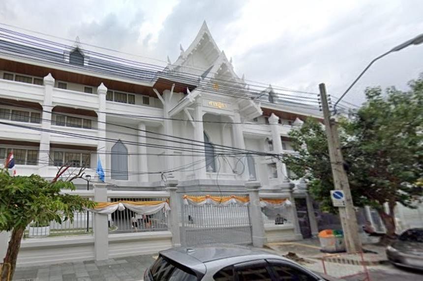 Thai court acquits protesters who occupied Bangkok airports in 2008 ...