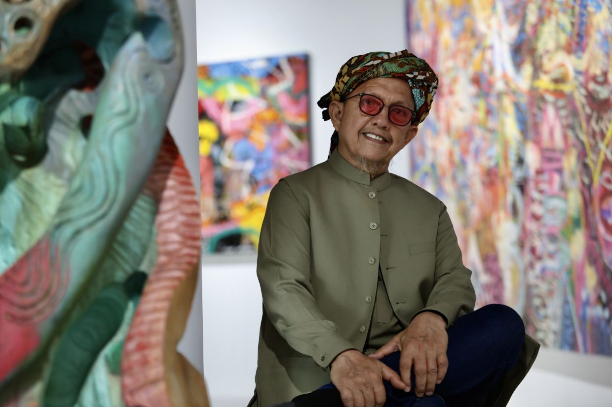 Magical sculpture series opens up a new world for abstract painter ...