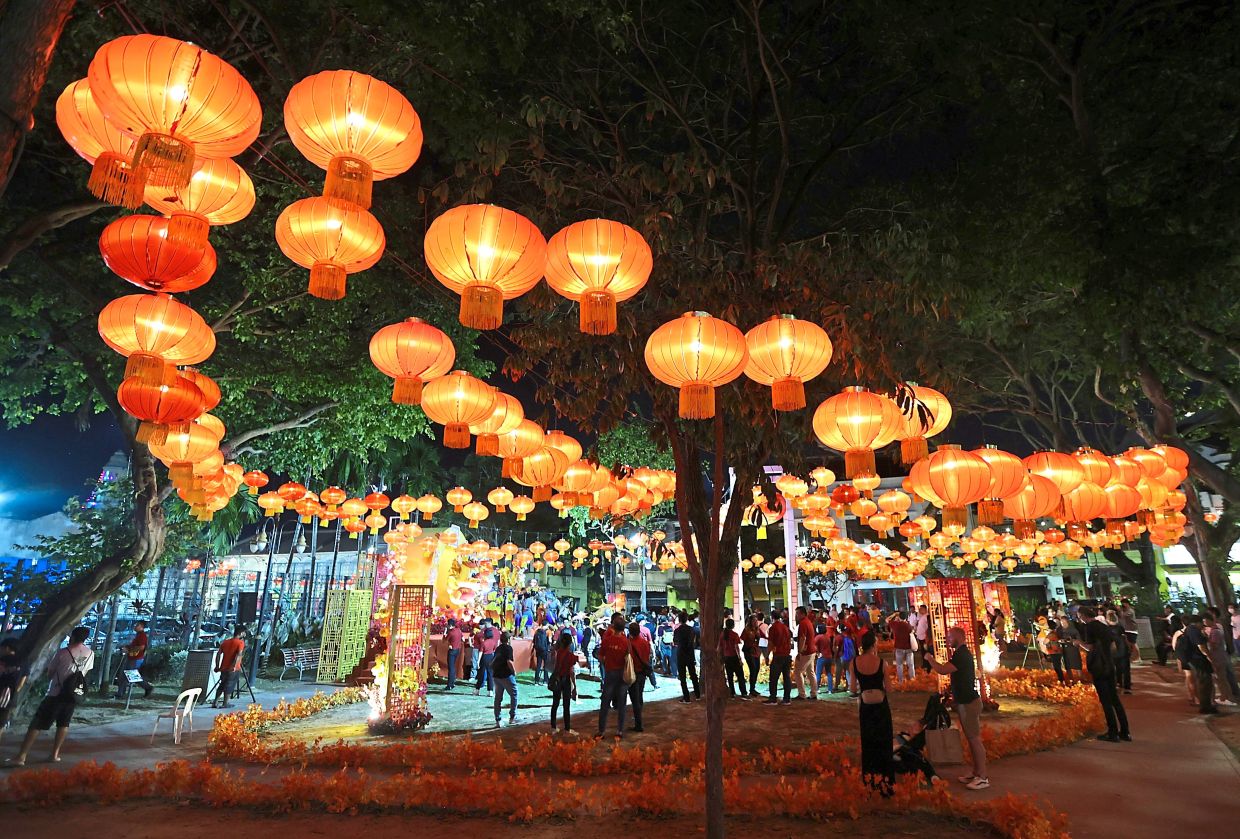 Shining light on tradition | The Star