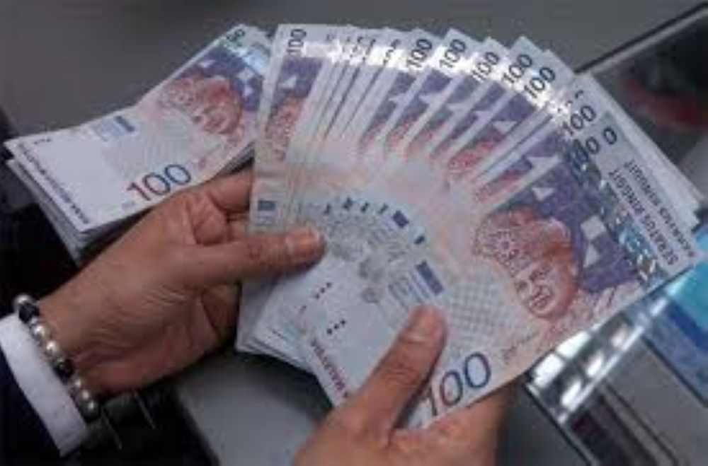 QuickCheck: Are senior citizens able to claim RM500 in cash from a bank ...