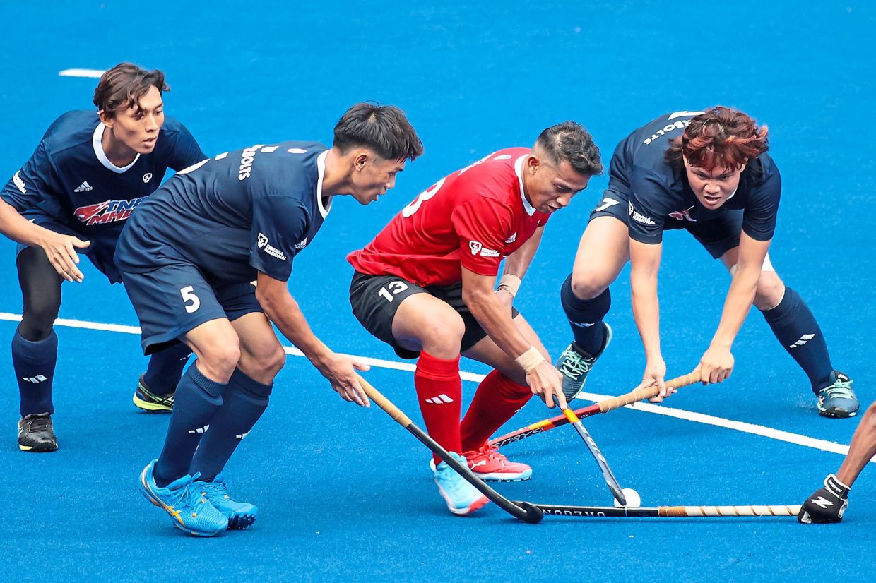 Hockey: Bolts coach says his boys’ spirits still high despite rout ...