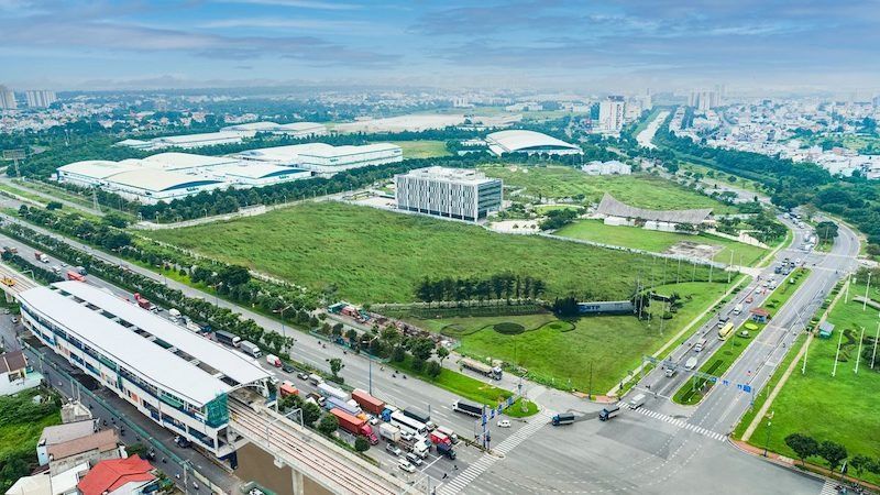 Vietnam offers incentives to attract investment in hi-tech parks | The Star