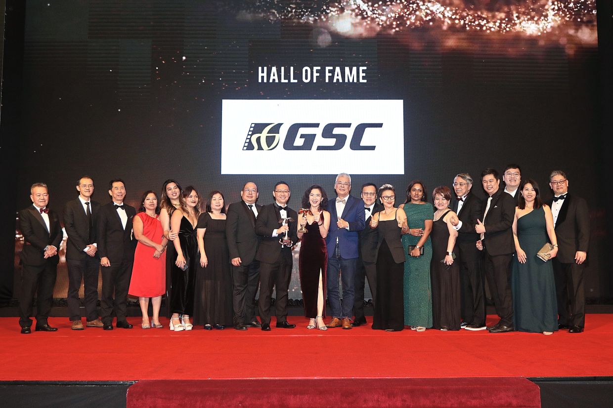 Dazzling night of well-known names | The Star
