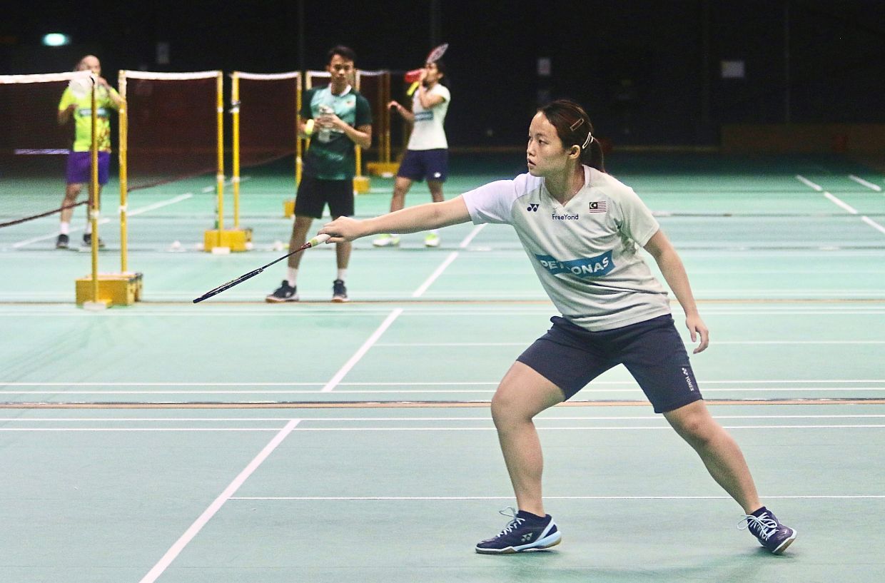 Badminton: Ling Ching sacrifices celebration time to train for Asia ...