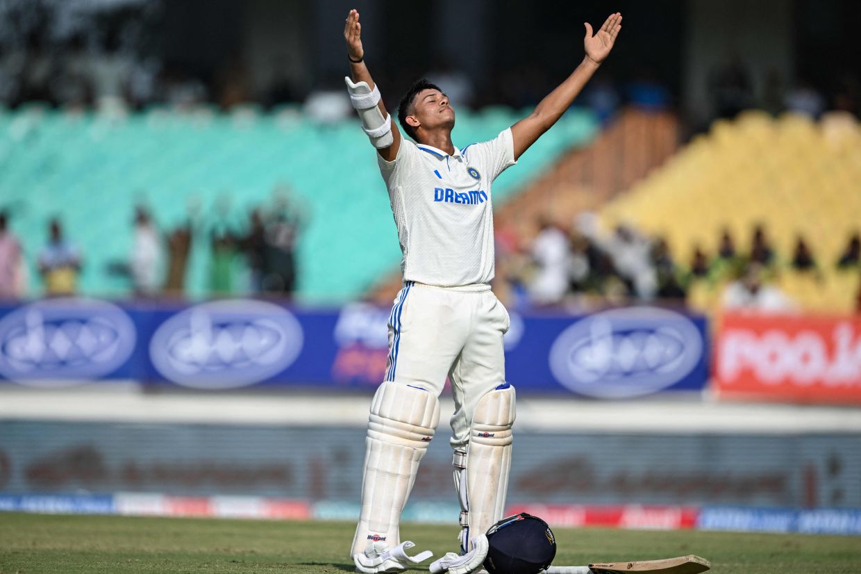 Young 'Superstar' Jaiswal's ton puts India in charge of England Test ...