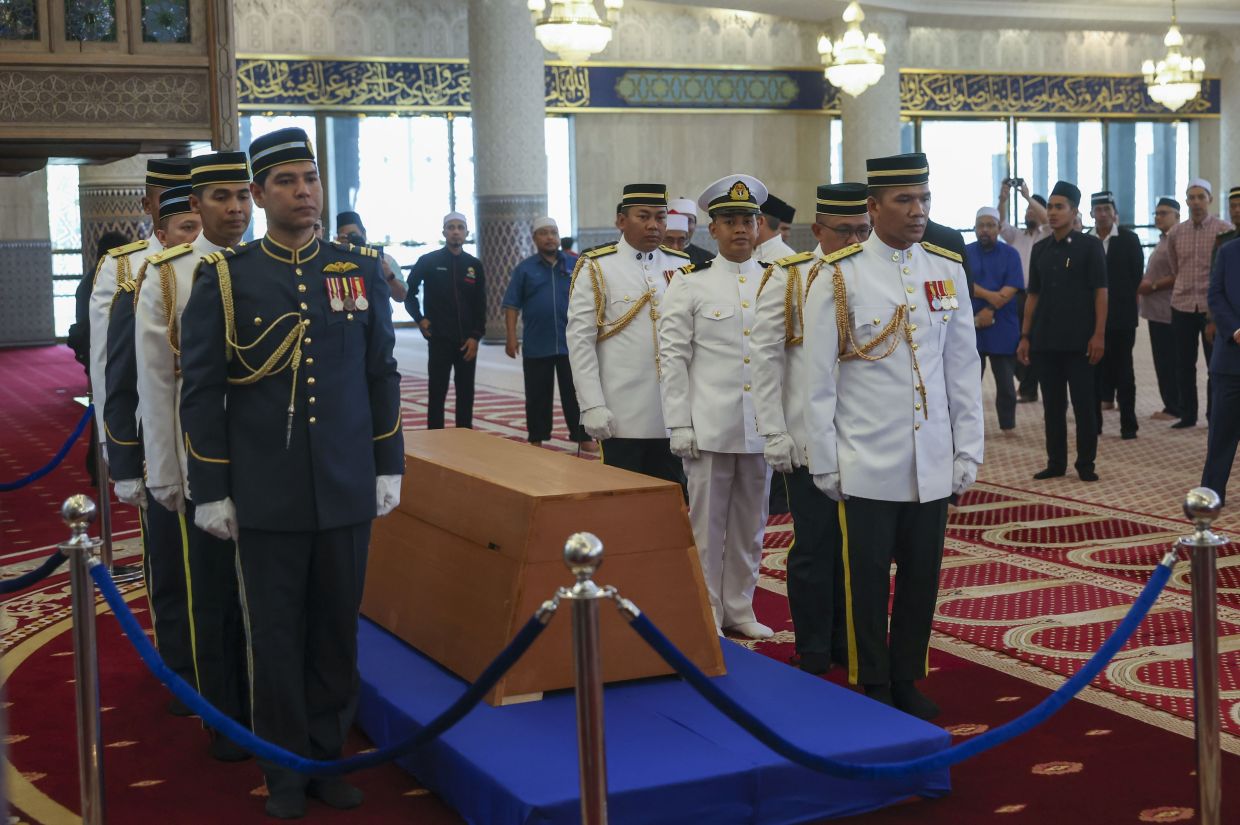 Photo Gallery: Ex-Sarawak governor Taib Mahmud passes away | The Star