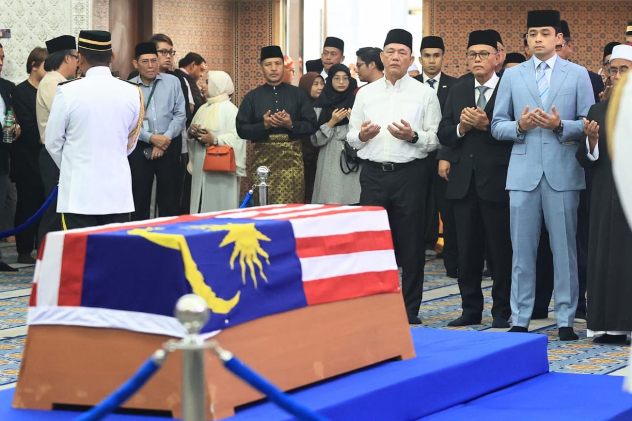 Photo Gallery: Ex-Sarawak governor Taib Mahmud passes away | The Star