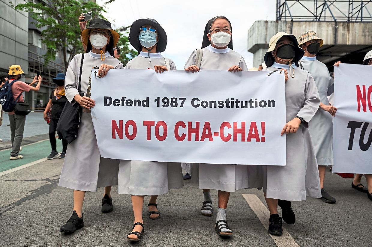 Critics say ‘never again’ on Marcos uprising | The Star