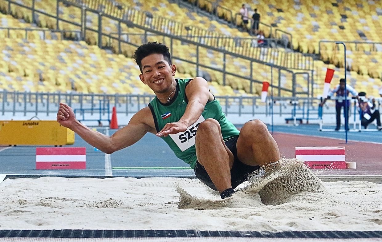 Athletics: Andre in race against time to reach Paris, but his coach won ...