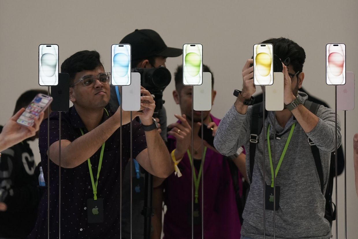 Opinion: Moving to a new iPhone brings more questions | The Star