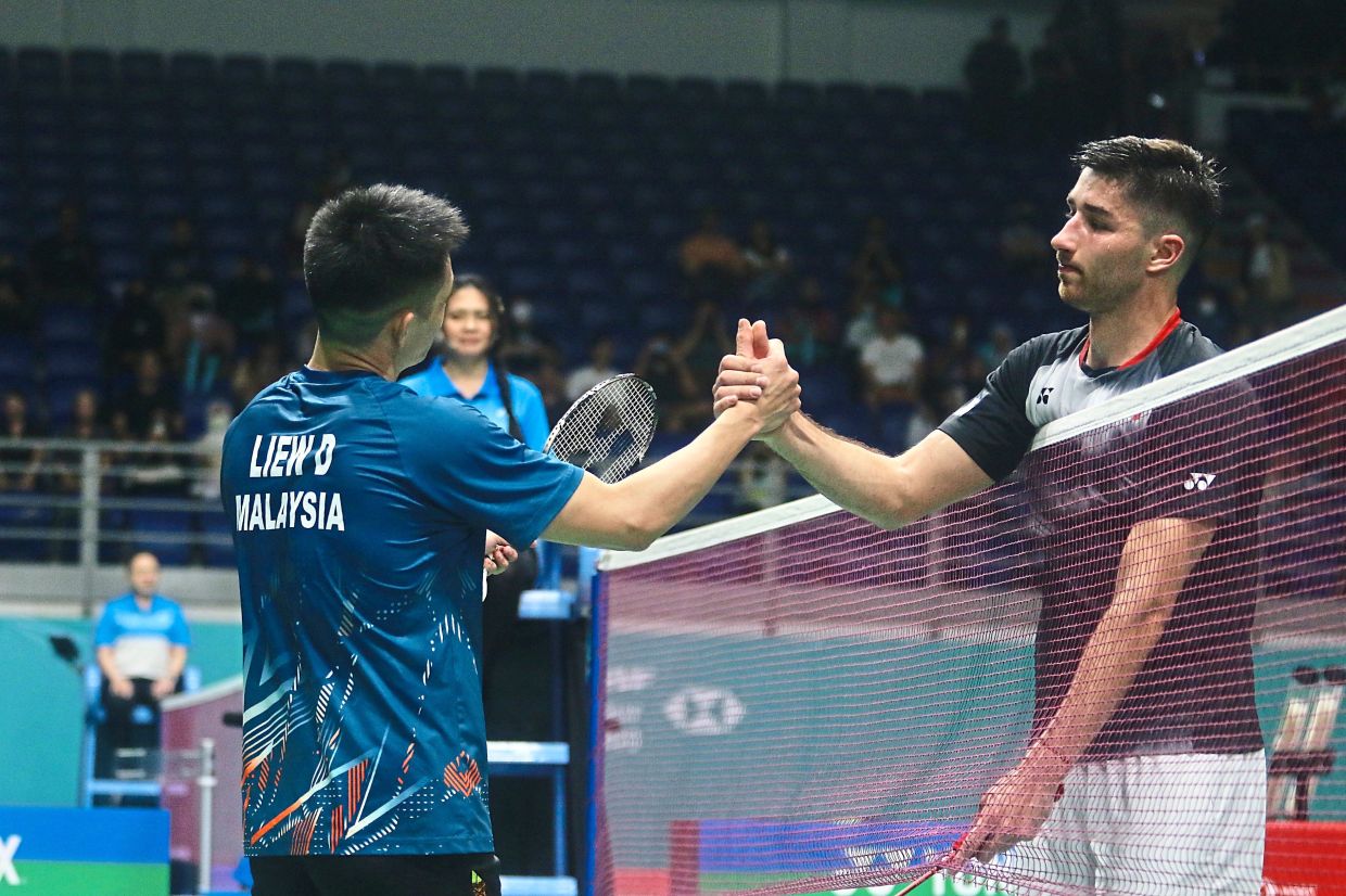 Badminton: Popov brothers steal early limelight with eye-popping upsets ...