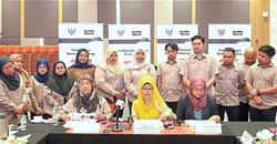 Selangor Sultan launches coffee table book on Valiram family | The Star