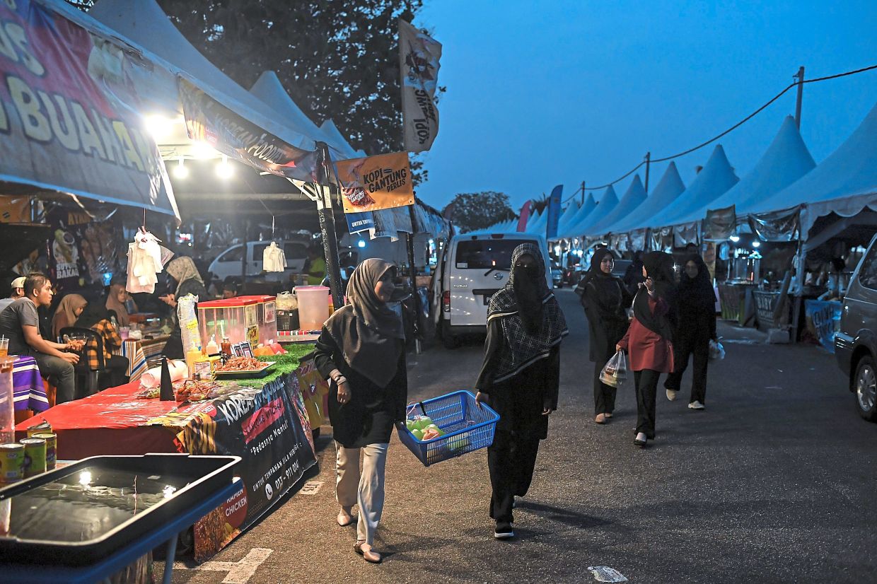 Dealing with bazaar waste | The Star