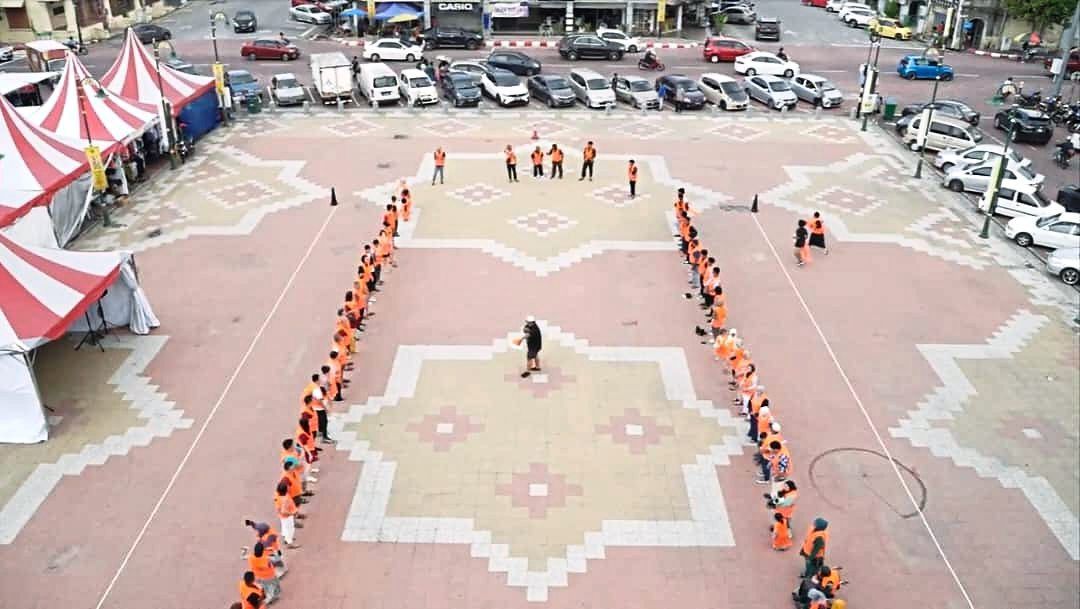 Teluk Intan's leaning tower inspires Malaysian artist's award-winning ...