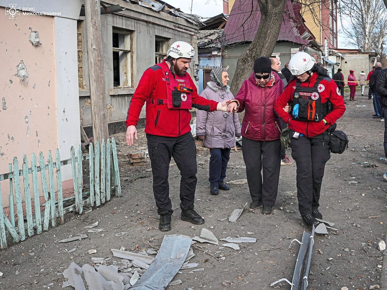 Staying alive to save lives | The Star