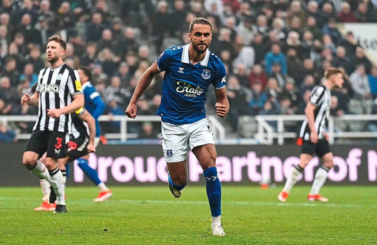 Massive six-pointer at Goodison Park | The Star