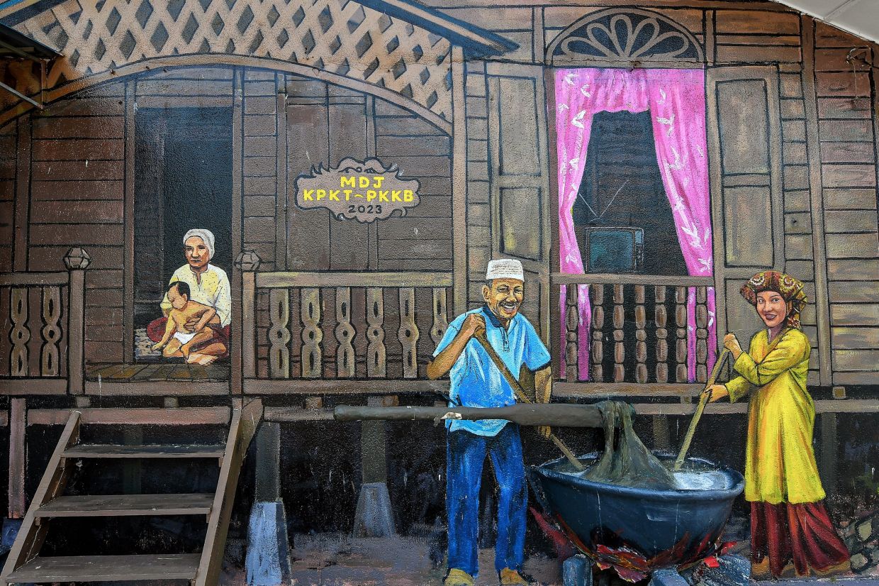 Street artist brings hometown flavour to Negri Sembilan | The Star