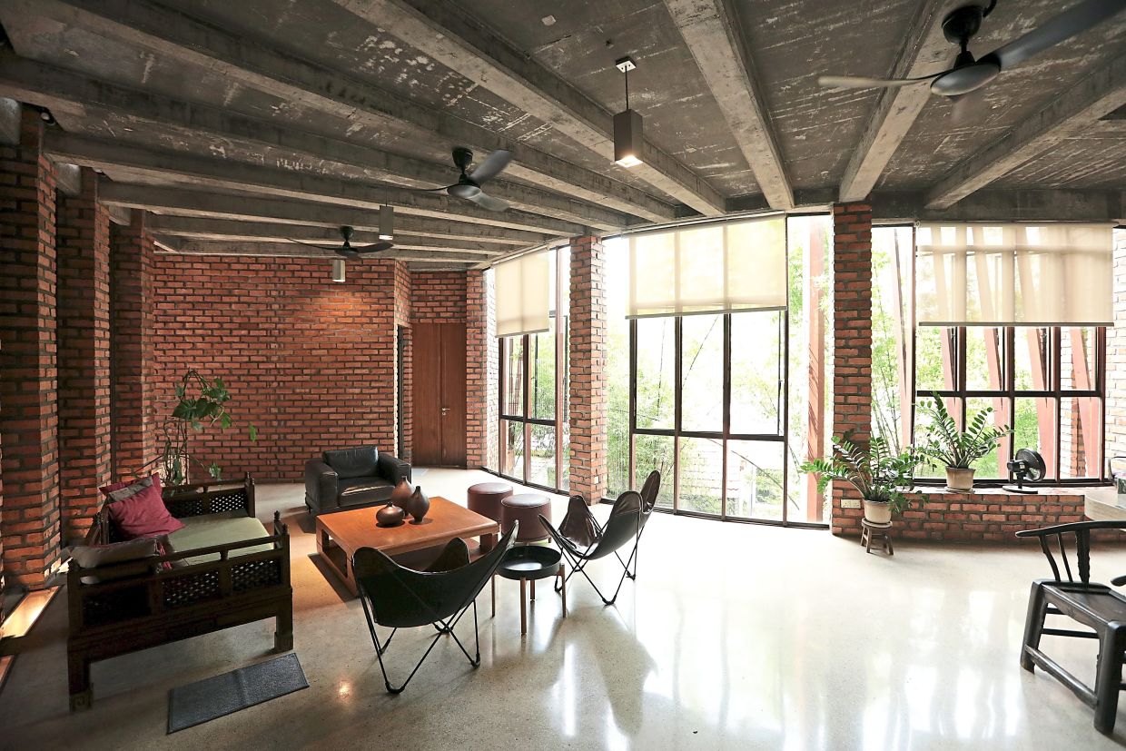 Malaysian architect's 3-storey home is inspired by traditional Malay ...