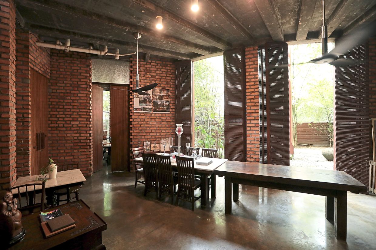 Malaysian architect's 3-storey home is inspired by traditional Malay ...