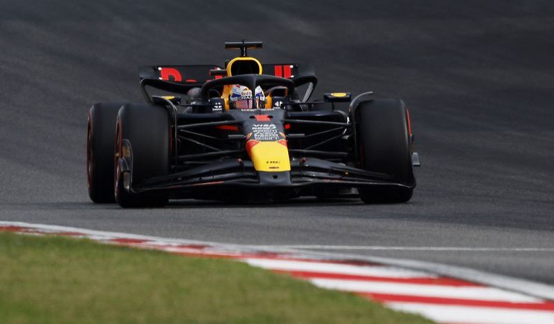 Motorsport: Motor racing-Verstappen takes Red Bull's 100th F1 pole ...