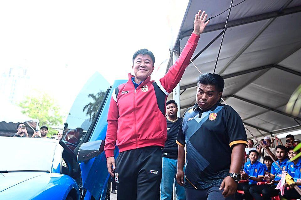 Football: Golden Deer find their Park in Jae-hong | The Star