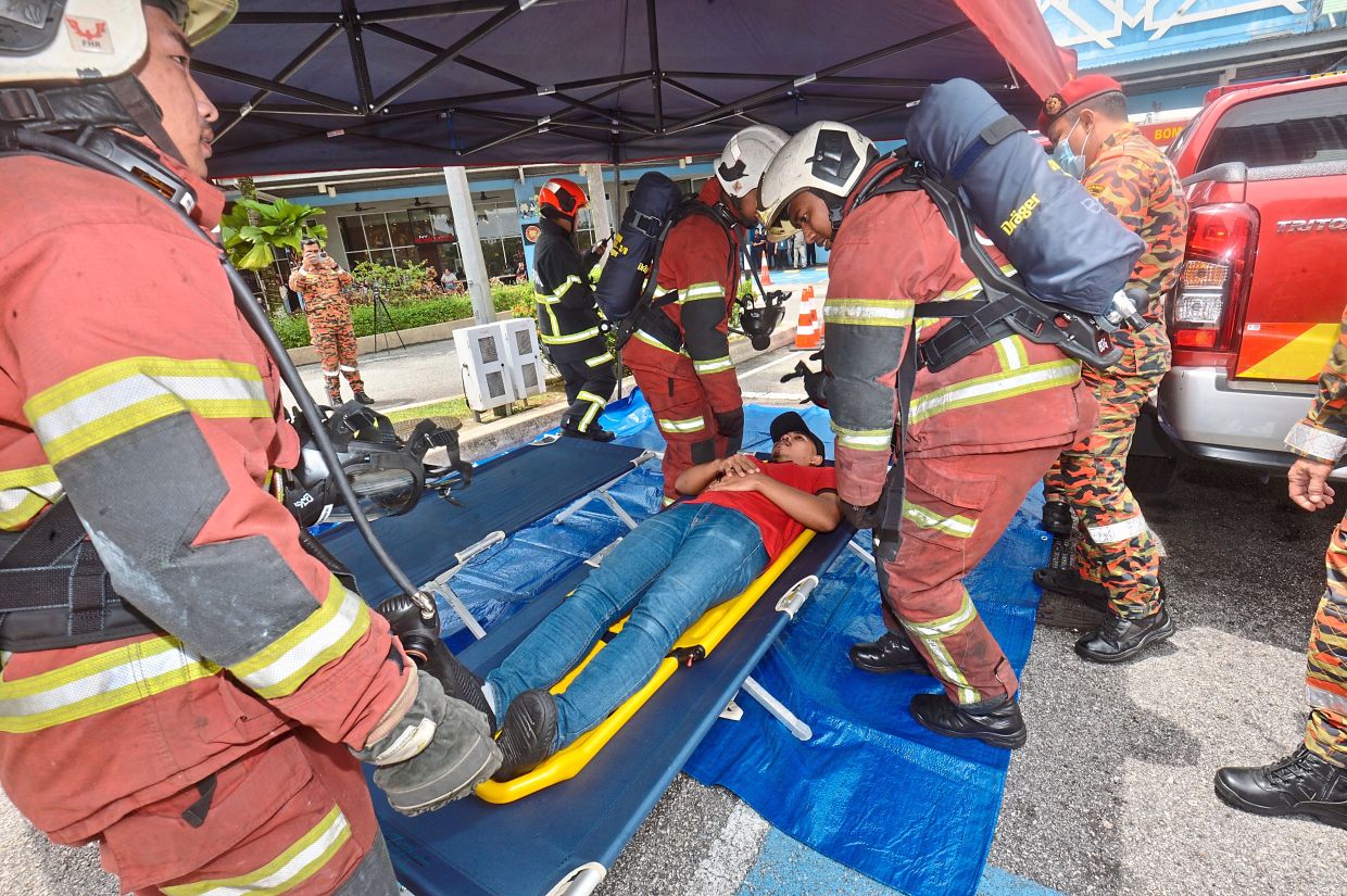 Emergency response teams raise awareness | The Star