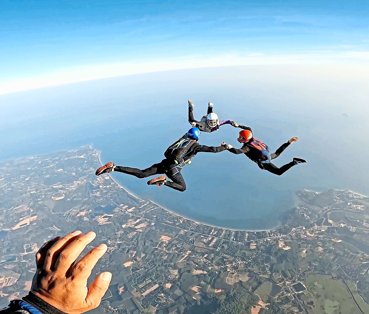 Malaysian skydiver bitten by the thrill of soaring through the skies ...