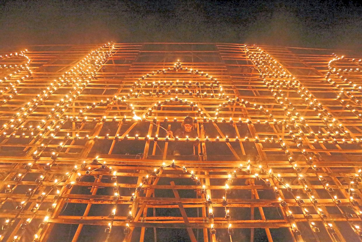 Celebrating the glow of pelita panjut | The Star