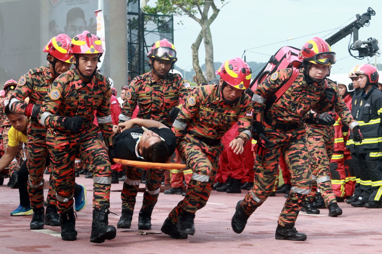 Abang Bomba | The Star