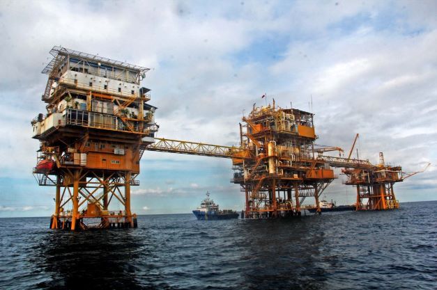 Rig dearth aggravates Indonesia’s declining oil and gas production ...