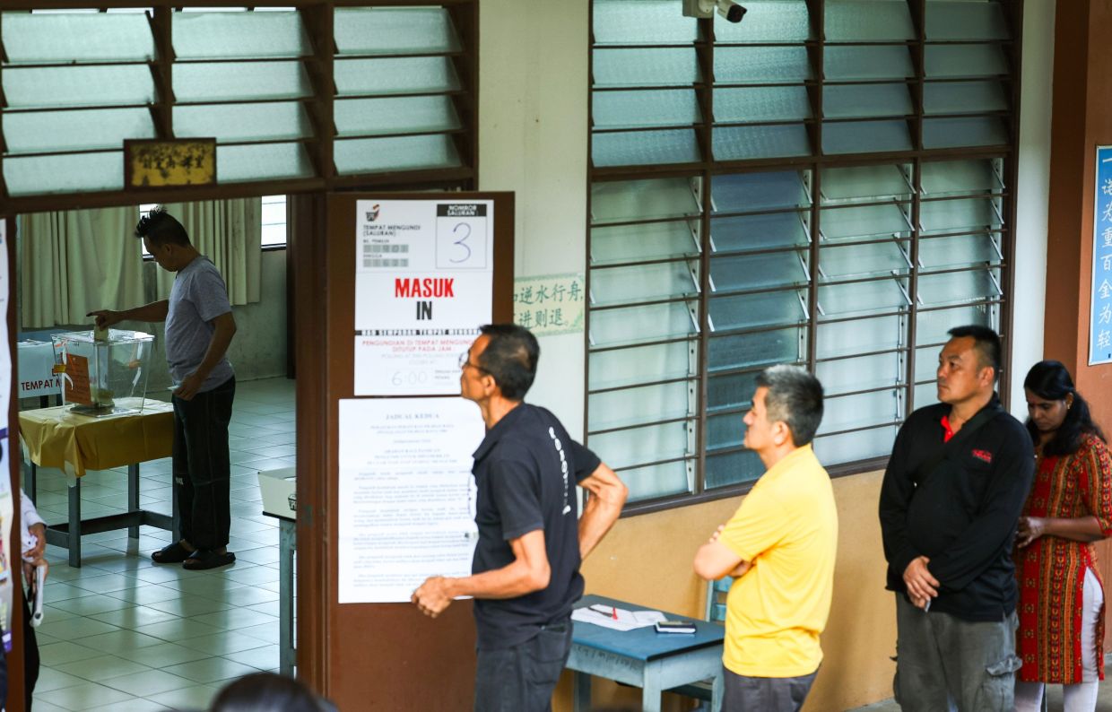 KKB polls: Poling day Kuala Kubu Baharu (Photo Gallery) | The Star