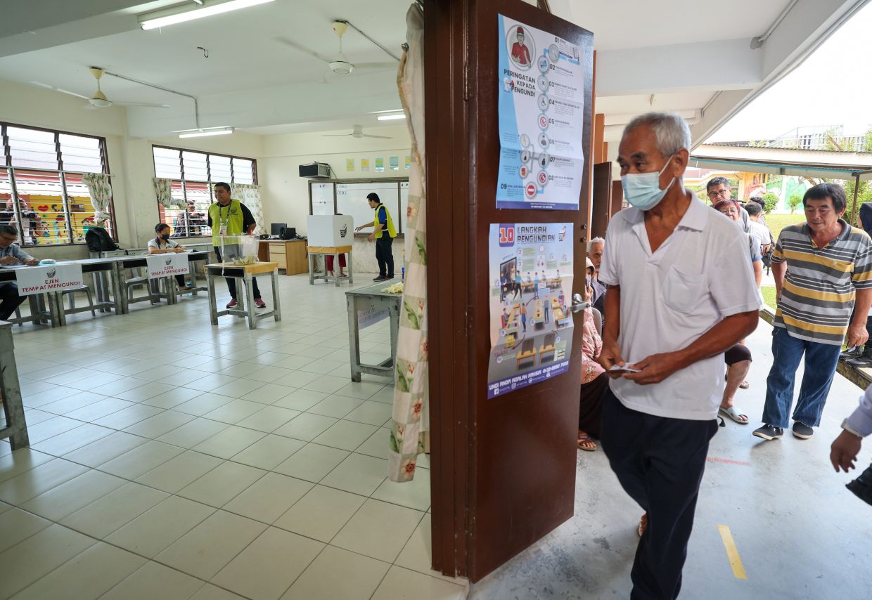 KKB polls: Poling day Kuala Kubu Baharu (Photo Gallery) | The Star