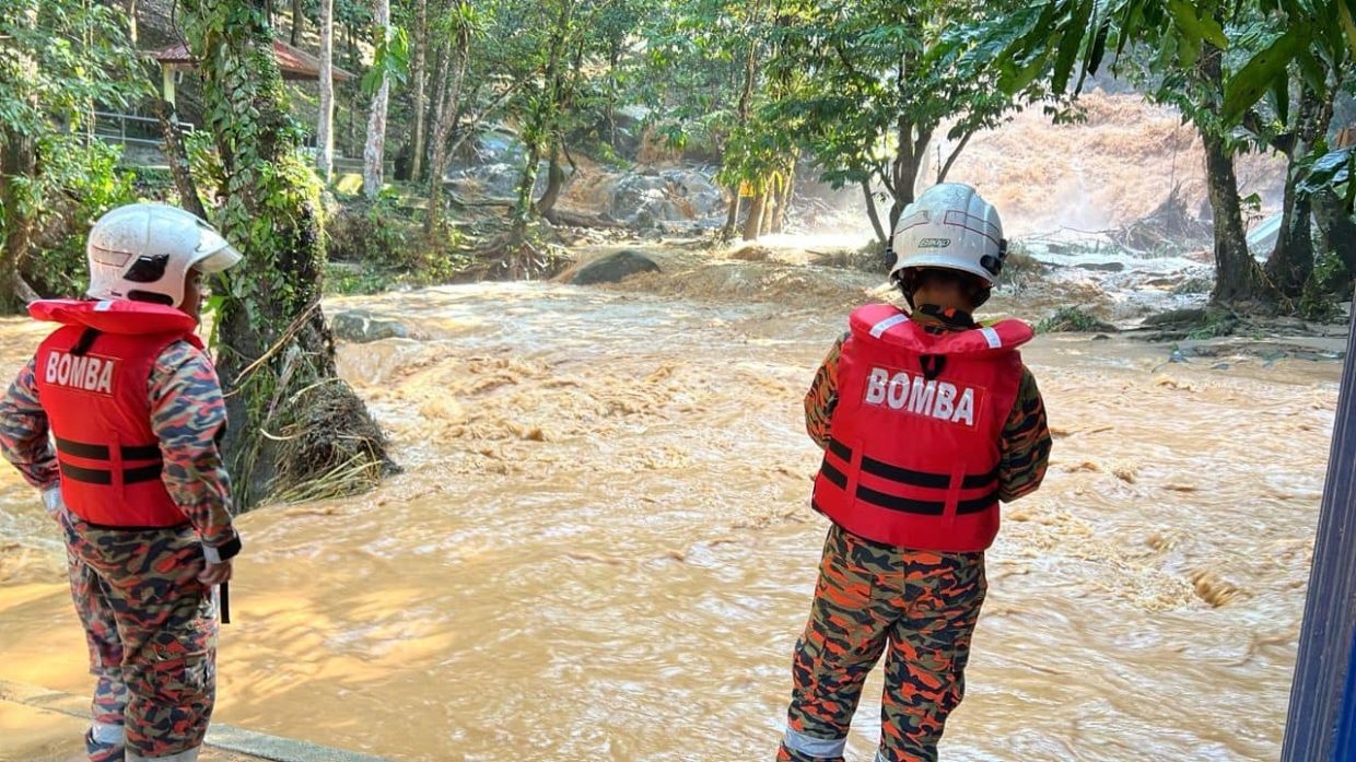 Bomba closely monitoring rivers, waterfalls in Perak after heavy rain ...