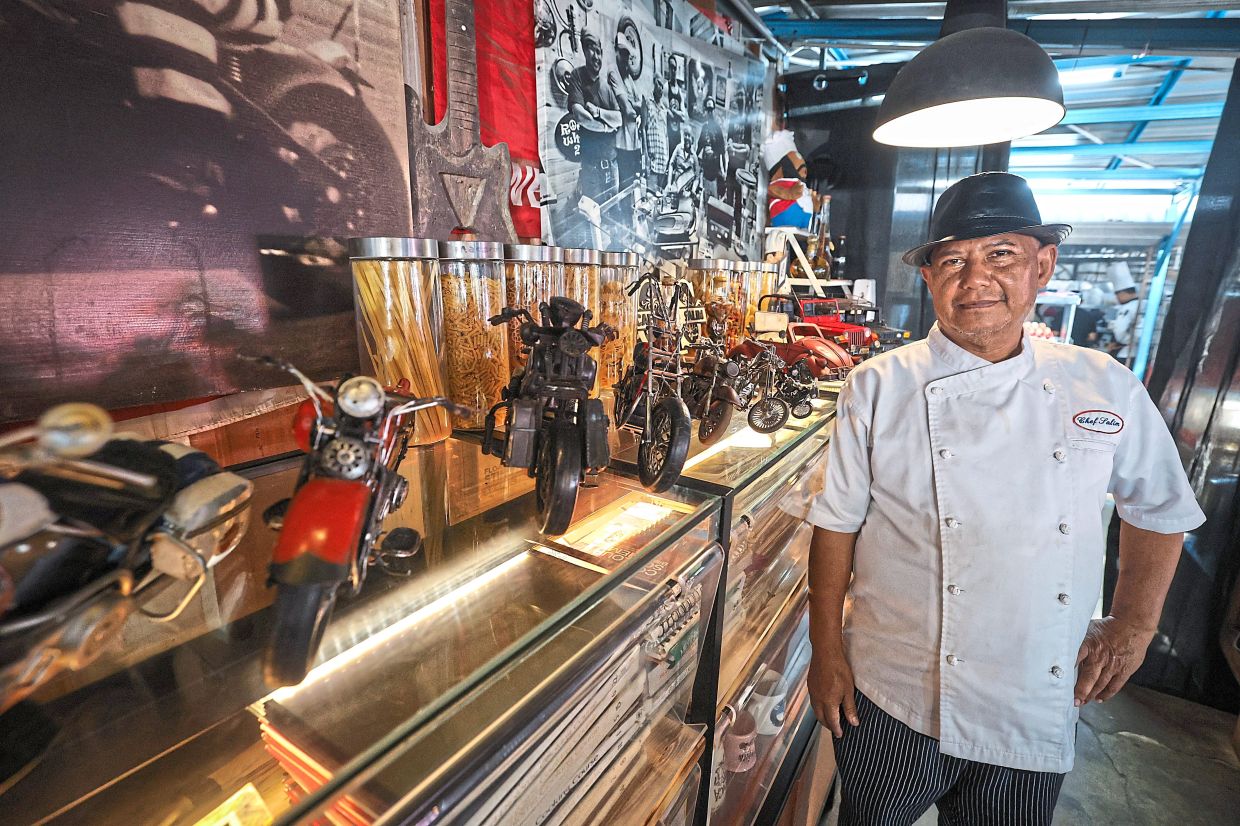 Western breakfast draws the crowds | The Star