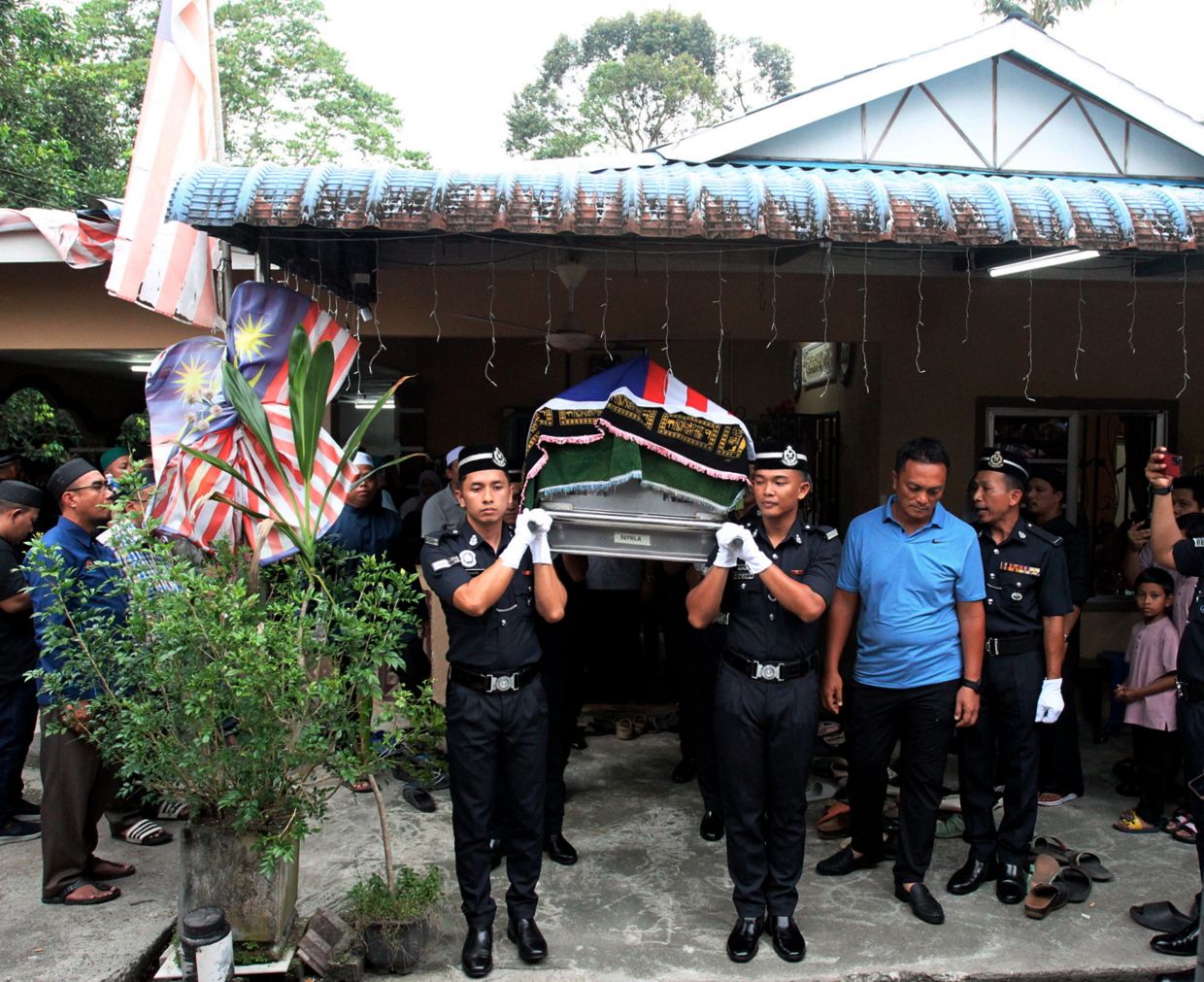 Ulu Tiram attack: Slain hero Konstabel Ahmad Azza Fahmi laid to rest | The Star