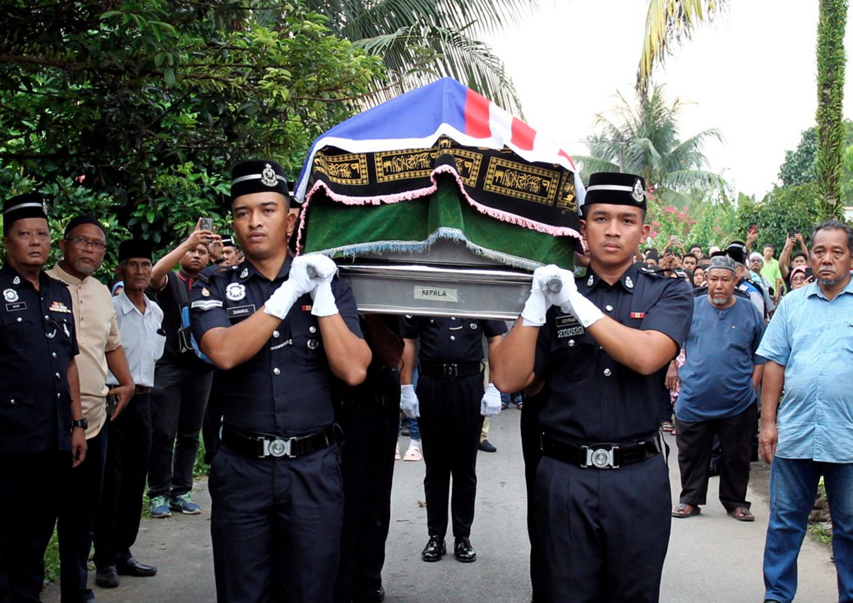 Ulu Tiram attack: Slain hero Konstabel Ahmad Azza Fahmi laid to rest | The Star