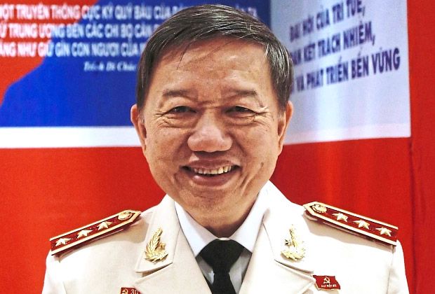 Anti-corruption crusader elected as new president | The Star