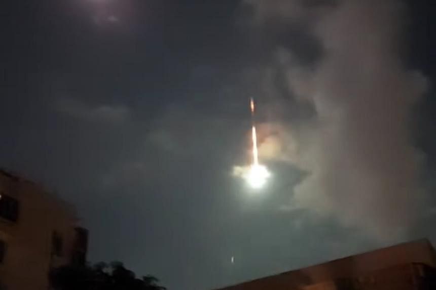 ‘It probably outshone the moon’: Singaporeans awed by meteor sighting ...